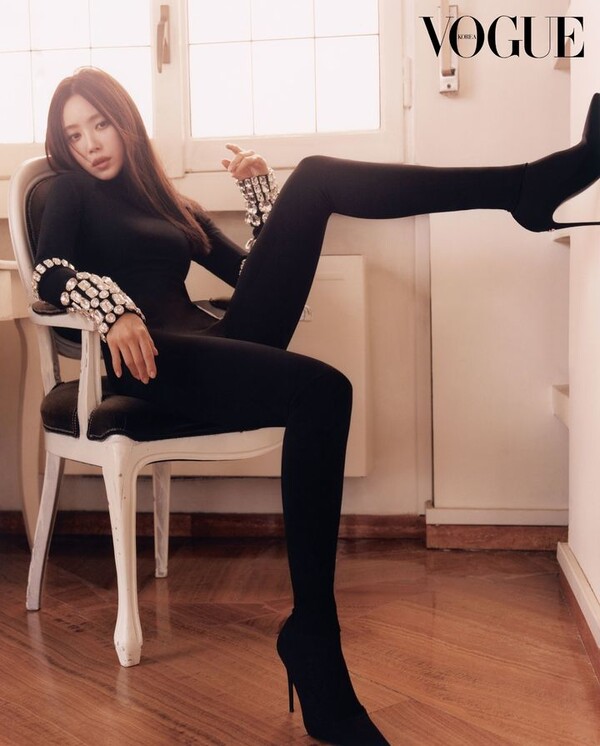 Apink's Son Naeun, Vogue and sexy