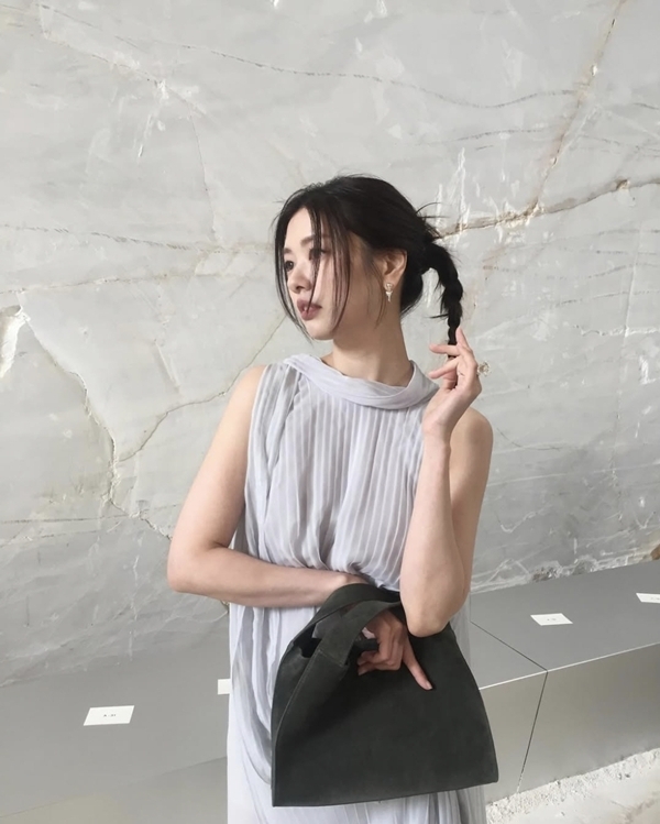 정소민, 아테나의 강림-그리스에서 뽐낸 163cm 44kg 몸매