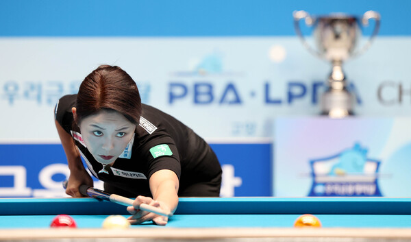 [스포츠이슈] 김가영, 완벽한 컨디션으로 LPBA 32강 진출… 애버리지 2.500 기록하며 '여제의 위엄' 과시